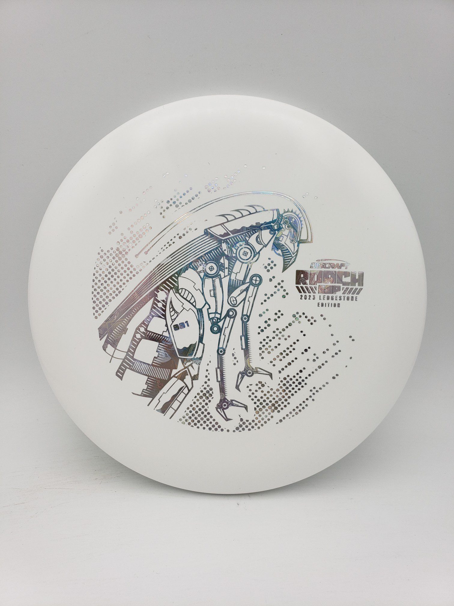 Discraft Ledgestone 2023 white ESP Roach - Par Plastics